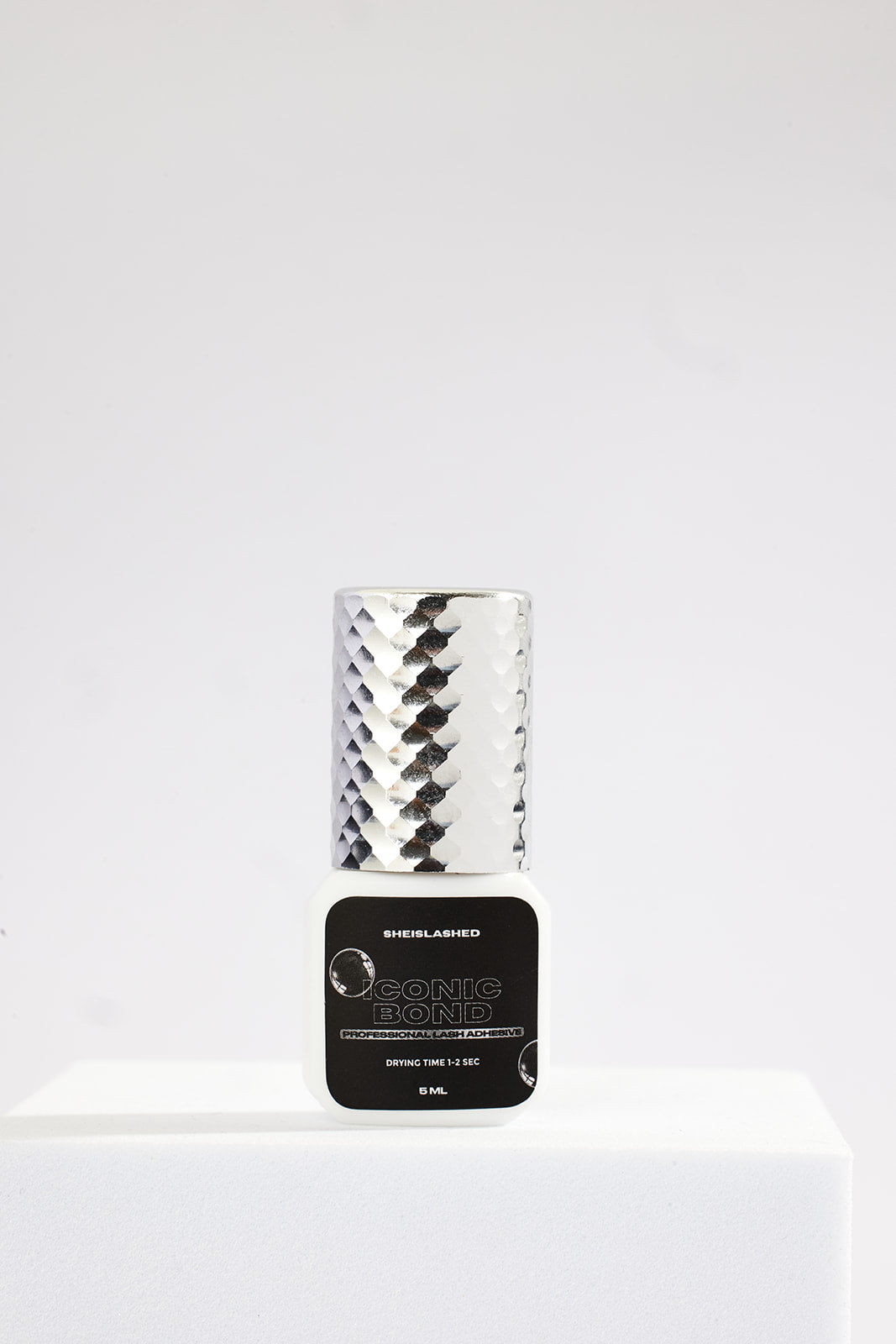 ICONIC BOND – SheIsLashed